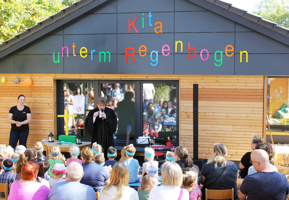 KiTa unterm Regenbogen: Sommerfest zur Einweihung des neuen Anbaus ...